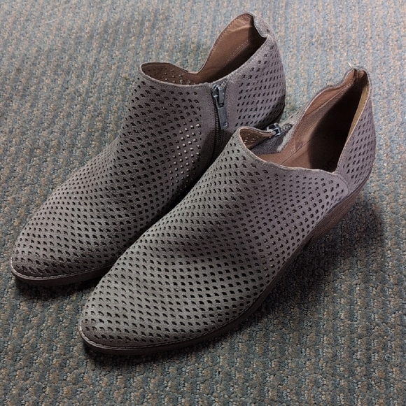 Lucky Brand | Shoes | Lucky Brand Gray Heels With Perforated Texture ...